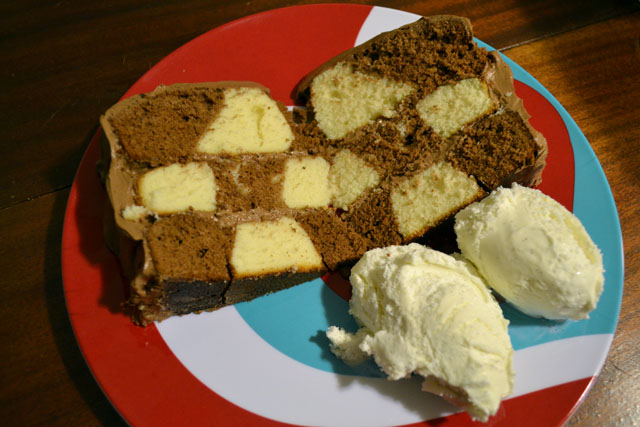 Checkered Flag Cake - I am a Honey Bee