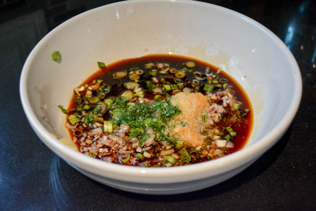 Vietnamese Grilled Chicken Vermicelli Bowl - I am a Honey Bee